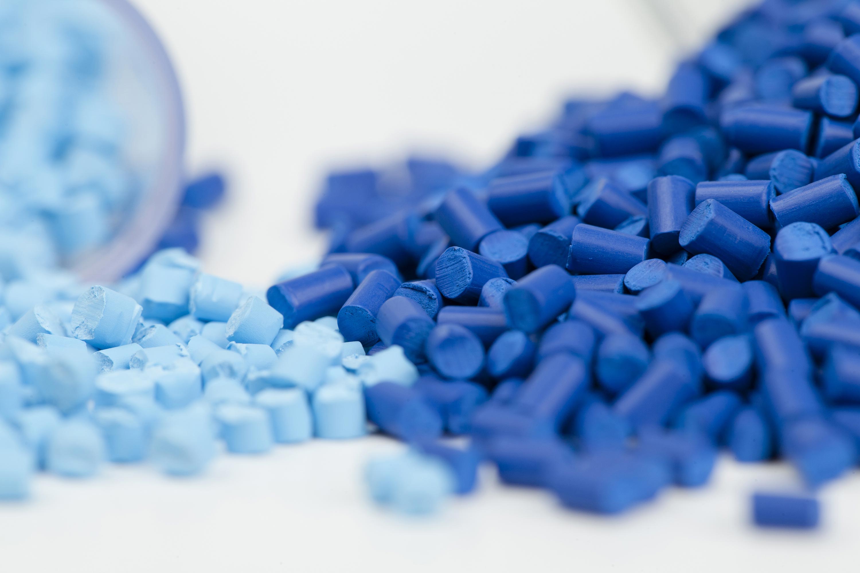 ADDITIVES FOR PLASTICS - Domus Chemicals